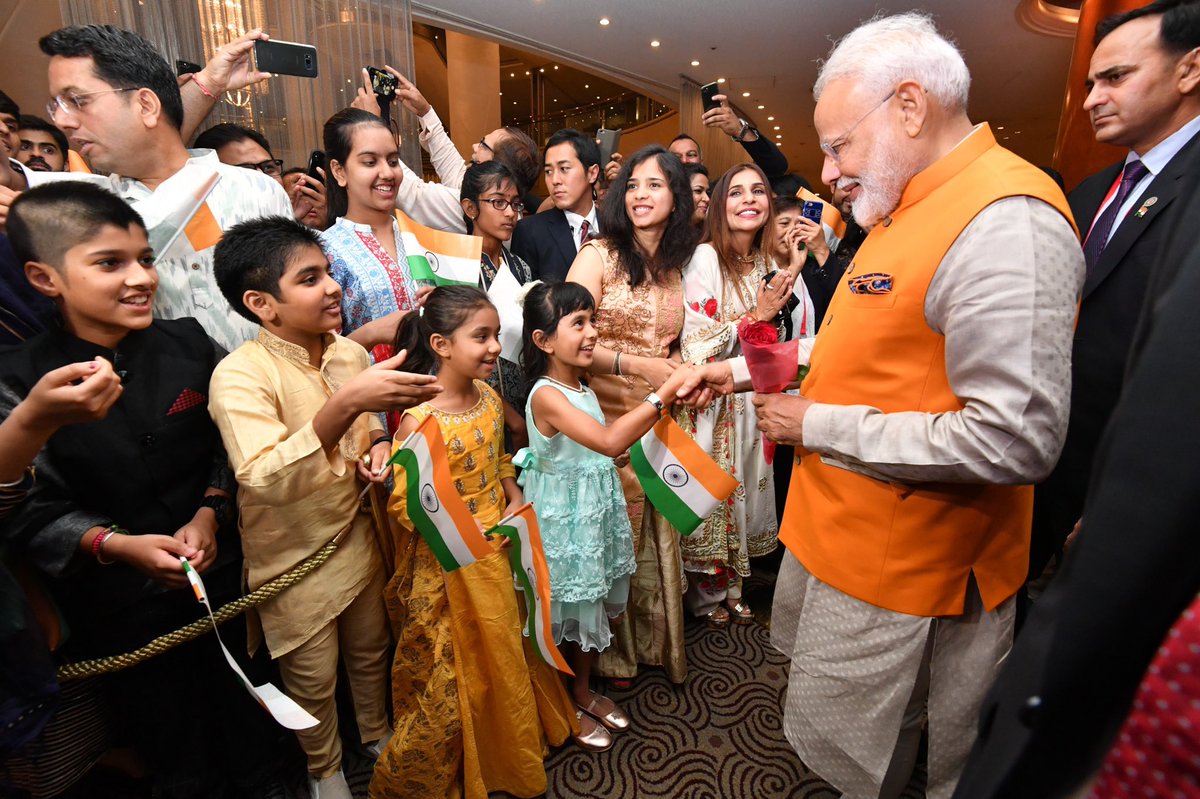 PM Modi Accorded Warm Welcome By Indian Community In Japan » IndiaPost NewsPaper